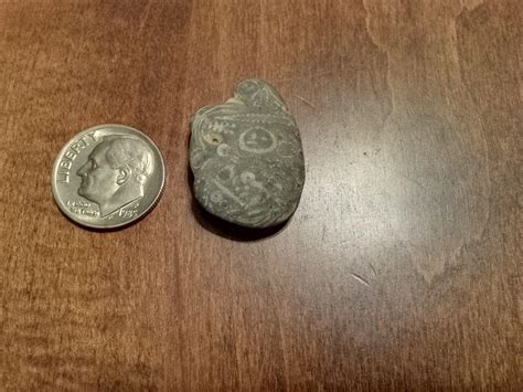 I Found This On Lake Michigan Any Idea What It Is R Fossilid