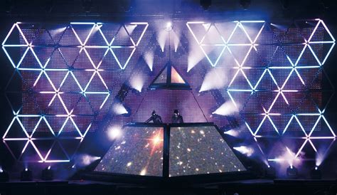 Daft Punk Alive” In Color Alarm