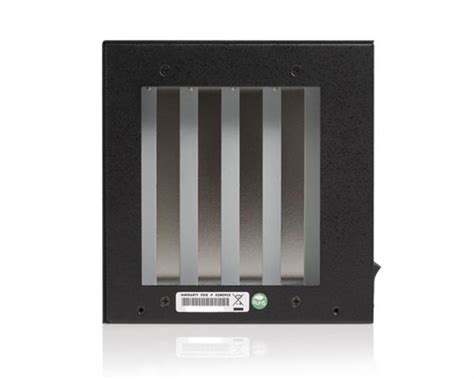 PCI Express To 4 Slot PCI Expansion System StarTech Com