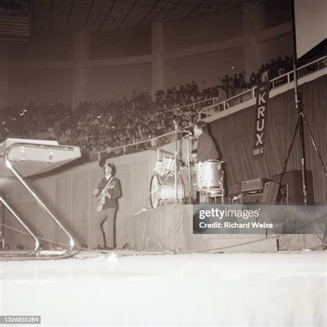 Monkees 1967 Photos And Premium High Res Pictures Getty Images