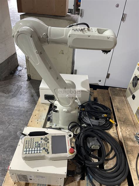 Used Robot Kawasaki Rs007l With F60 Controller Eurobots