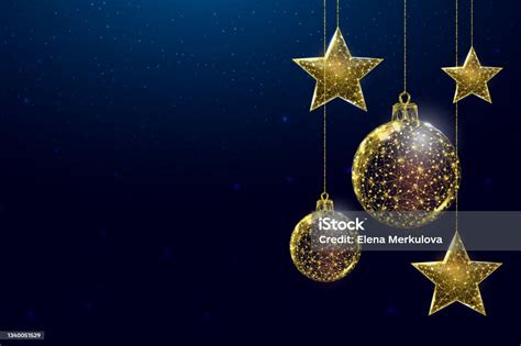 와이어 프레임 골드 스타와 공 낮은 폴리 스타일 비문에 대 한 장소와 크리스마스 또는 새해의 개념에 대 한 배너 파란색 배경에