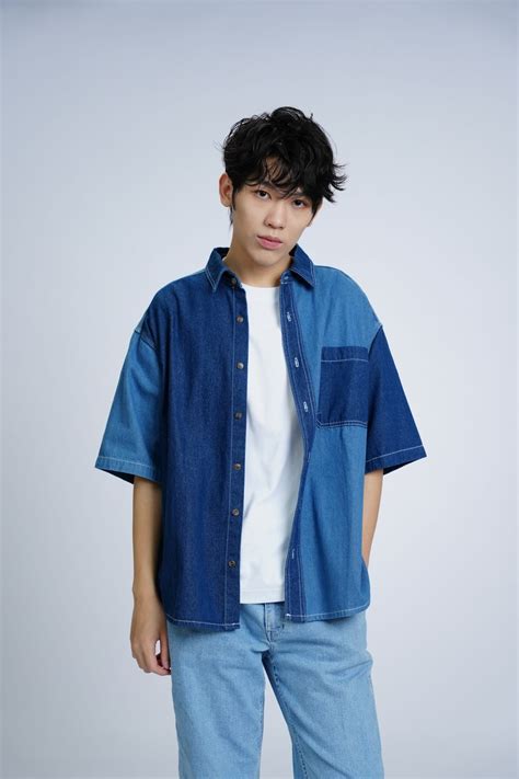 我不覺得自己的顏值很頂 但應該還算耐看？ 被不認識的人留言嘲諷心情難免會有點不是滋味 所以點進去看是怎麼樣的人 他看到很多濾鏡開很多的男性 心情就變好了（？ 看來只是口味不同 然後沒良心而已 舉報封鎖