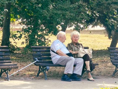 Персонален НОИ от 24 часа Пенсиите на работещите се преизчисляват служебно от 1 април