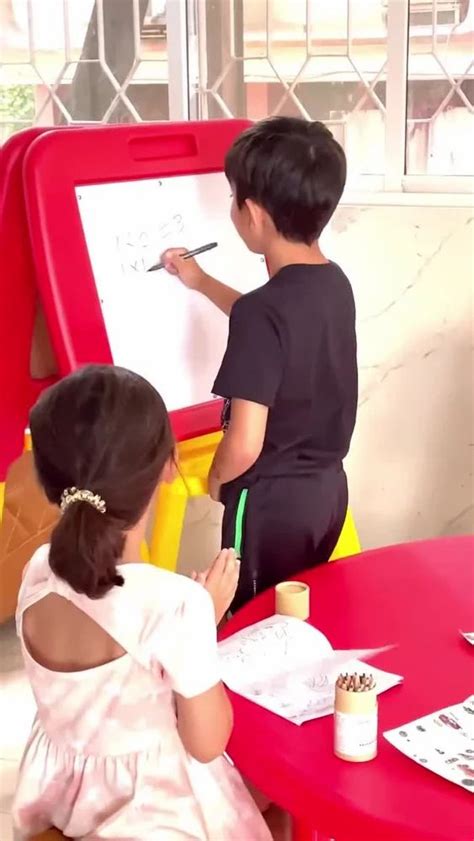 Blue Plastic Cute Easel Board At Rs 2800piece In Nagpur Id