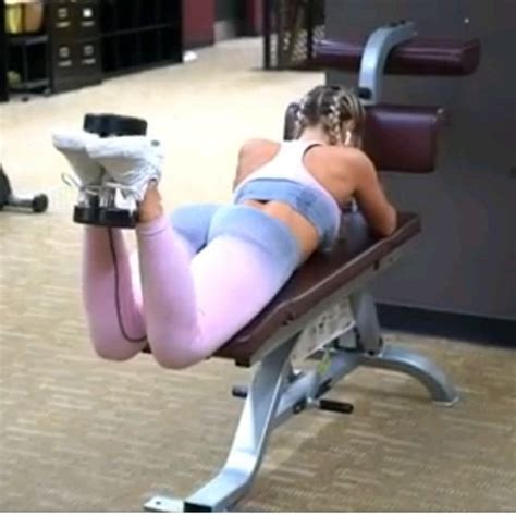 Dumbbell Hamstring Curls X By Roxxi Franklin Exercise How To Skimble