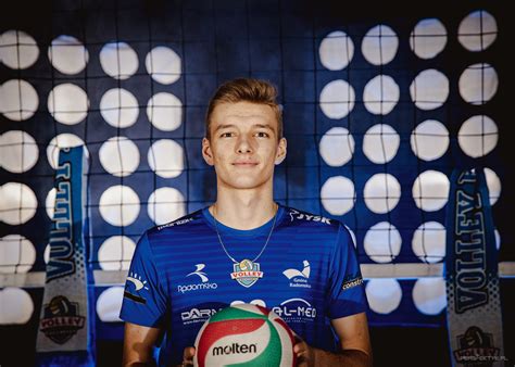 Adrian Bucki Volley Radomsko Strona Drużyny Siatkarskiej