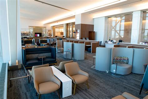 A Look Inside Deltas Freshly Expanded Sky Club At Laguardia Airport