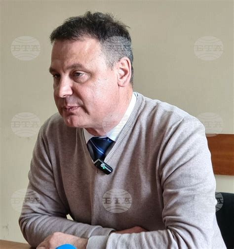 Морска администрация проверява девет кораба дали не са причинили замърсяването на брега във