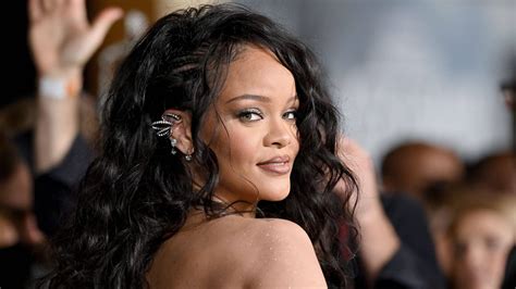 10 Best Rihanna Songs Of All Time