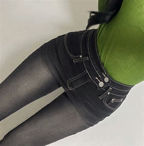 자체보정허리라인 투버튼 하이웨스트 흑청 워싱 골반스키니 롱 부츠컷 스판 쫀쫀 데님팬츠 청바지 에이블리