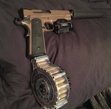 28 Round 1911 Drum Magazine Rh3vr
