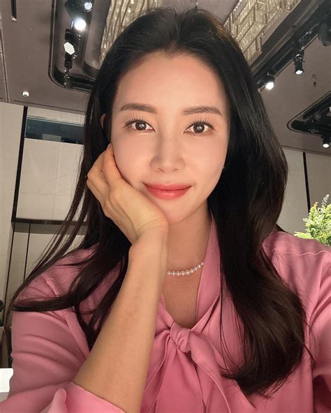 Laura Lee Laurasmith111223 • Instagram Photos And Videos