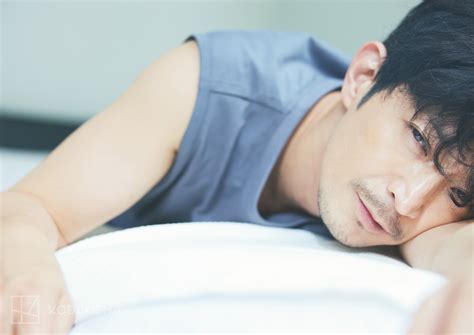 津⽥健次郎の“オトナの成熟”を144ページの⼤ボリュームで表現 写真集『ささやき』発売が決定（写真5点・コメントあり） Spice エンタメ特化型情報メディア スパイス