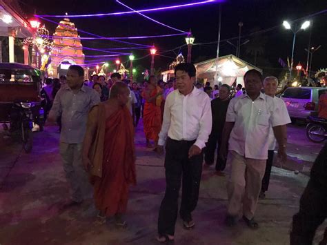 នា ឱកាស បុណ្យចូលឆ្នាំថ្មី ប្រពៃណី ជាតិខ្មែរ ឆ្នាំ រកា នព្វ ស័ក ព ស ២៥៦១ គ ស ២០១៧ នេះ ឯកឧត្តម