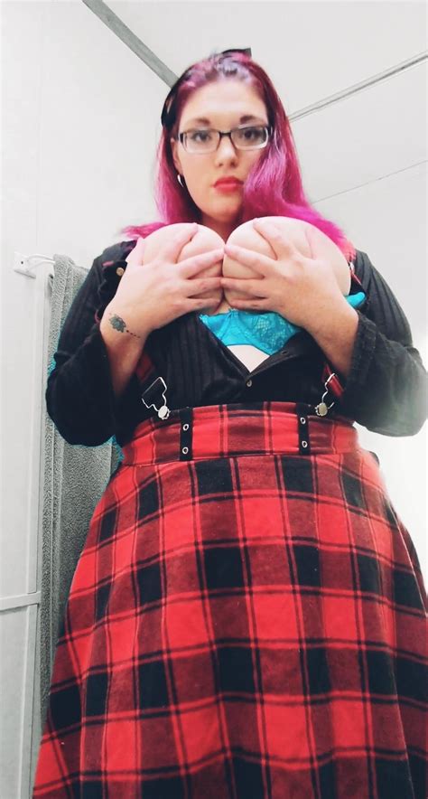 Oops They Came Right Out Scrolller Oops They Came Right Out Scrolller