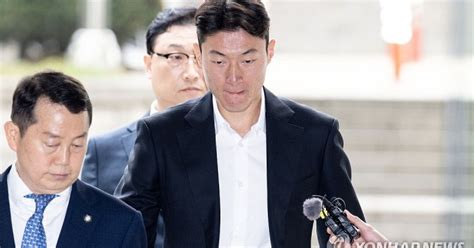 英 Bbc 등 외신도 황의조 논란 보도 “재판 출석해 불법 촬영 인정·사과”