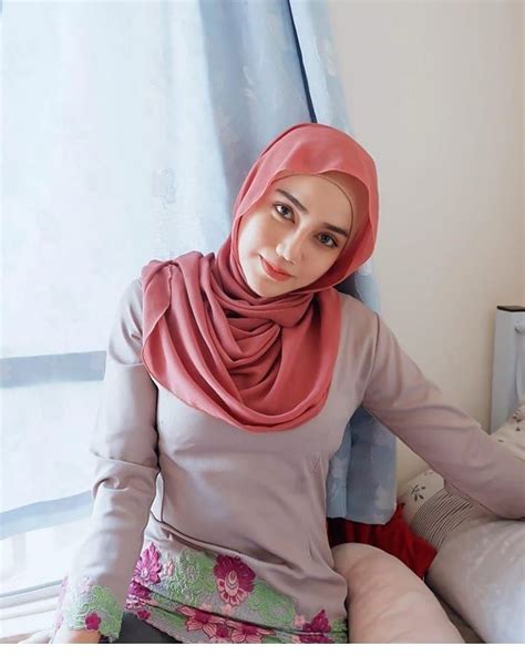 Awek Baju Kurung Twitter