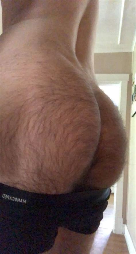 Is It Big Enough To Grab Nudes By Straightcurious