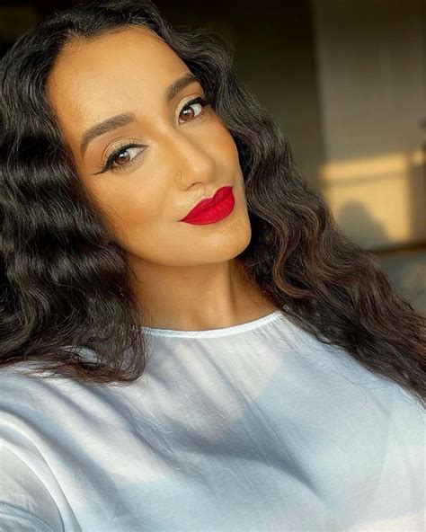 Sweaty Upper Lip Tackle The Issue With Skincare Tips