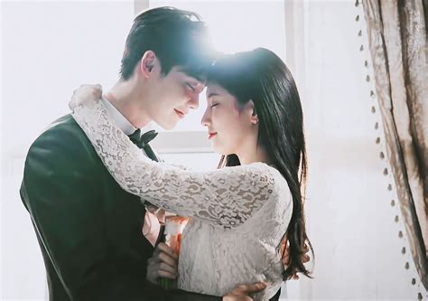 Lee Jong Suk Thú Nhận Phải Lòng Tình đầu Quốc Dân Suzy Bloganchoi
