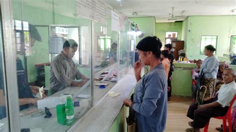 ရခိုင်ပြည်နယ်၊ရသေ့တောင်မြို့နယ်မြန်မာ့စီးပွါးရေးဘဏ်တွင်အငြိမ်းစားဝန်ထမ်းများ၏ ပင်စင်လစာများထုတ