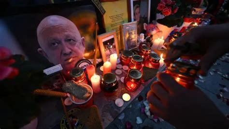 စစ်ပွဲဦးဆောင်ခဲ့တဲ့ ကာကွယ်ရေးဝန်ကြီးကို ရုရှားသမ္မတပူတင် ရာထူးကနေ ဖယ်ရှား Bbc News မြန်မာ