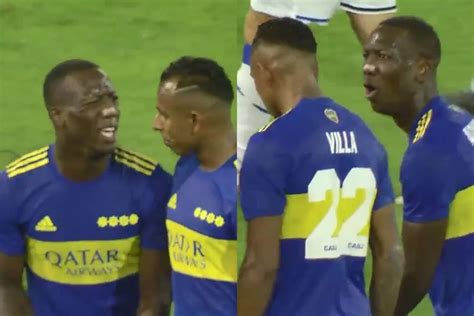 كان لويس أفينكولا صليب مكثف مع سيباستيان فيلا في بوكا ضد فيليز في