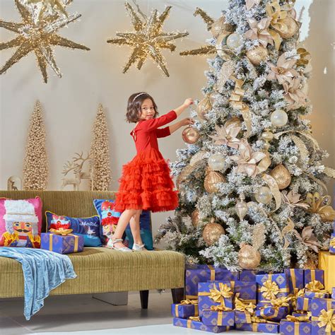 Light Up Your Christmas With Rustans Online Offers — Rustans