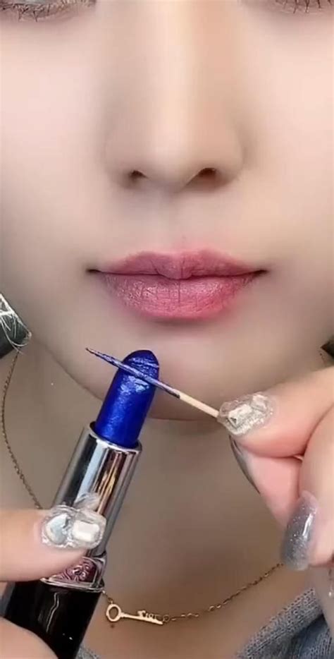 Lipstick Tutorial Lips Hacks Video Lipstick Tutorial Lipstick Lips