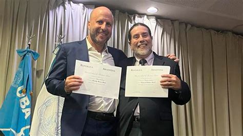 La UBA distinguió a profesores de más de facultades Infobae