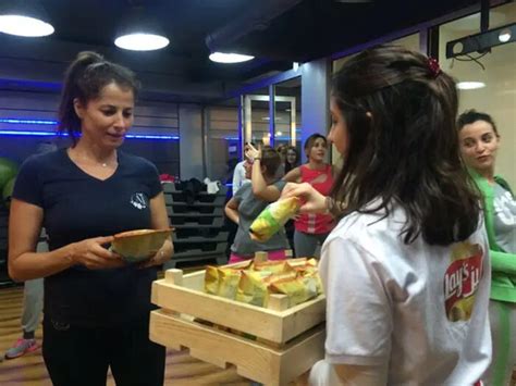 Product Sampling Marketing Examples Ideas For Your Business