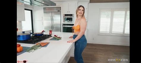 I Know The Scene But Couldnt Find The Name Of This Blonde Actress Does Anyone Know Riley