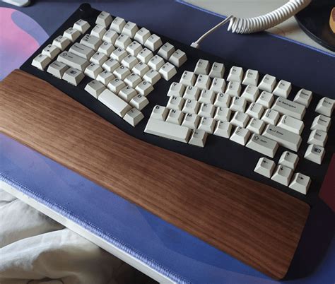 Retro Look Alice Layout R Keyboards