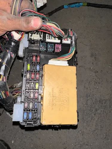 Caja De Fusbiles Corolla 2005 18 Mercadolibre