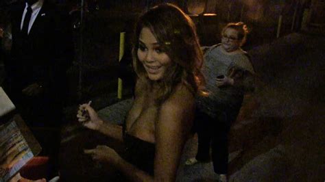 Chrissy Teigen I Want My Hubby John Legend To Get Off On Other Women