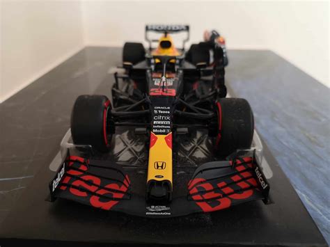 Rb16b World Champion White Bull R F1models