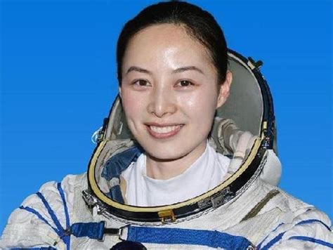 王亞平丈夫趙鵬，優秀飛行員，高情商，高智商！郎才女貌令人羨慕 每日頭條