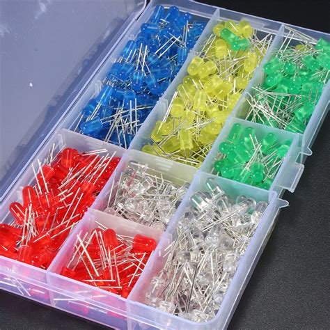 หลอดไฟ Led พร้อมกล่อง 5mm 5 สีอย่างละ 100 รวม 500 ชิ้น ขาย Arduino อุปกรณ์ Arduino คุณภาพดี