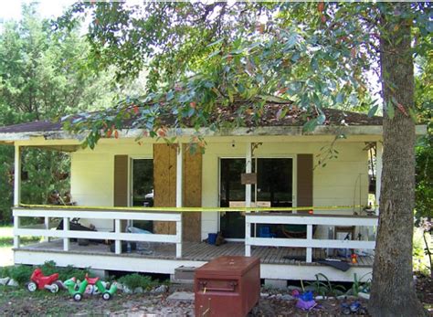 Derrick Dearman Murdered Five People In Their Bed Including A Pregnant Woman In Their Alabama