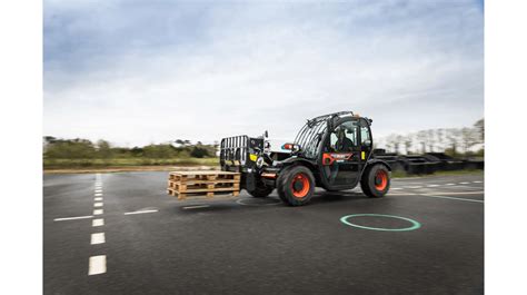 Bobcat Reveals Tl25 60e Electric Telehandler Concept Ironpros