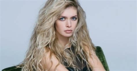 Вера Брежнева похвасталась фигурой в нижнем белье ФОТО Tvua