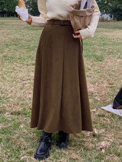 리리앤코 25 38 테스넬 코듀로이 플레어 벨트 뒷밴딩 롱 스커트 봄가을겨울데일리룩데이트룩캐주얼룩캠퍼스룩러블리룩하객룩격식룩출근룩빅사이즈38사이즈