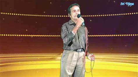 අඩන්නෙ ඇයි සුදු මැණිකේ༻꧂ මෙම ගිතය මුල්හිමිකරුවන් සතුවන අතර මෙය ඔව්නට උපහාරයක් වේවා Youtube