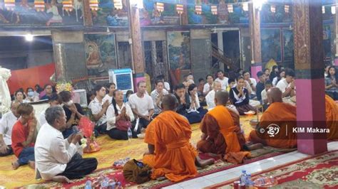 ឧទានសព្ទសម្រាប់ បបួលឱ្យ ធ្វើអ្វីមួយ តើ ត្រូវសរសេរ «តស់ ឬ «តោះ