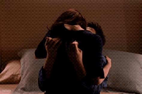 Twilight Hot Scene Edward And Bella Watch Edward And Bella Fall In Love