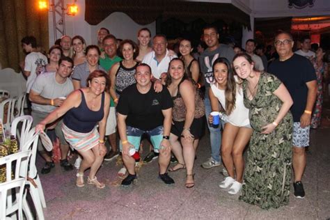 10 Hot Sexy Tassia Bonassi Bikini Pics