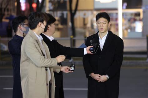 전우원 망월동 전두환 비석 밟는 대신 평화로운 방식으로 사죄 구하겠다 아주경제