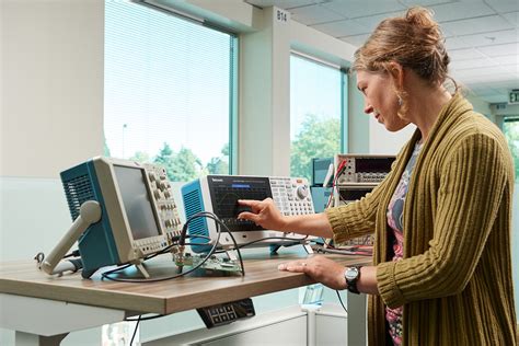 Tektronix Redefines The Arbitrary Function Generator With New AFG31000 Series AudioXpress