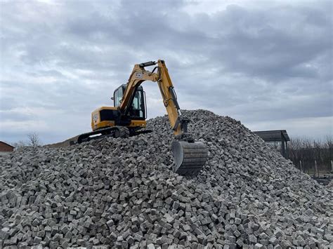 Стари гранитни павета Строителни материали Ямбол Предлагаме за продажба стари гранитни